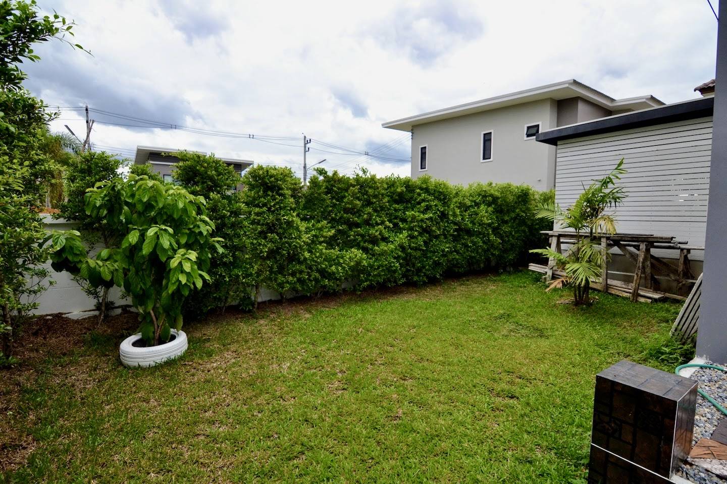 1975 – Modern House, 3 Bedroom, 3 Bathroom - Expat Homes