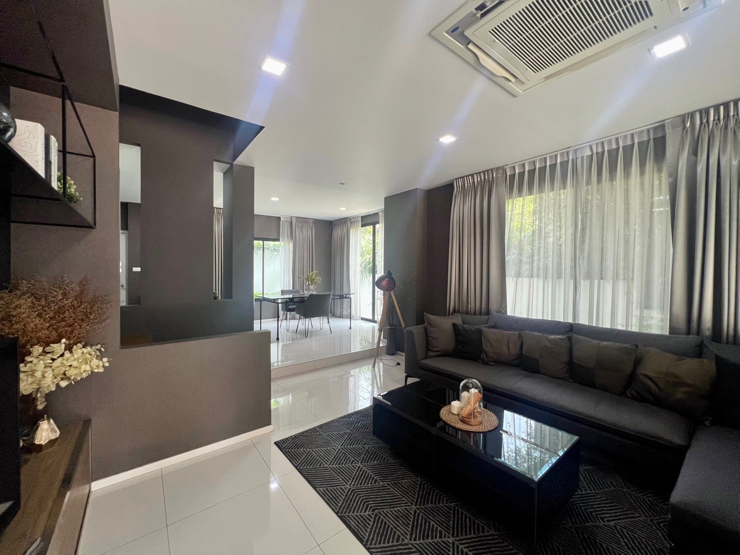 8550 – Townhouse For Investment - Expat Homes